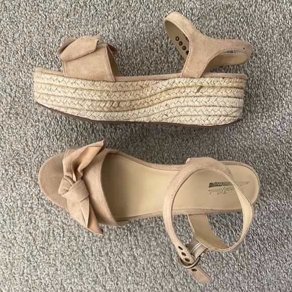 Universal Thread | Shoes | Universal Thread Platform Sandal | Poshmark